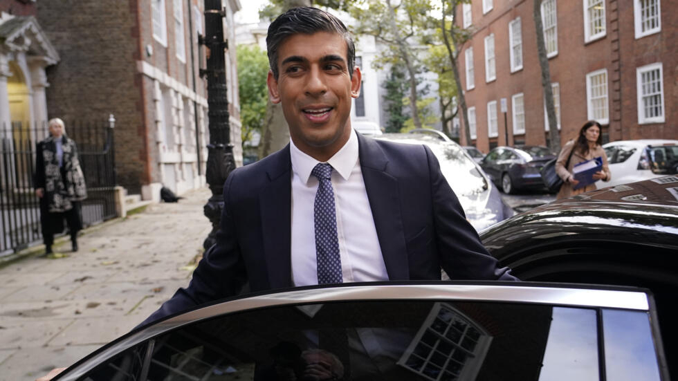 HICH LTD | UK News: Rishi Sunak scraps northern leg of HS2 - HICH LTD